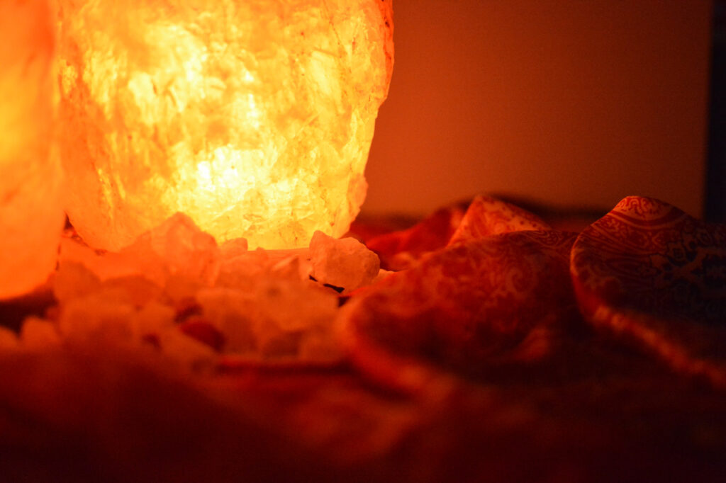 The Health Benefits of Salt Lamps - RedoHealth - Physio Balmain